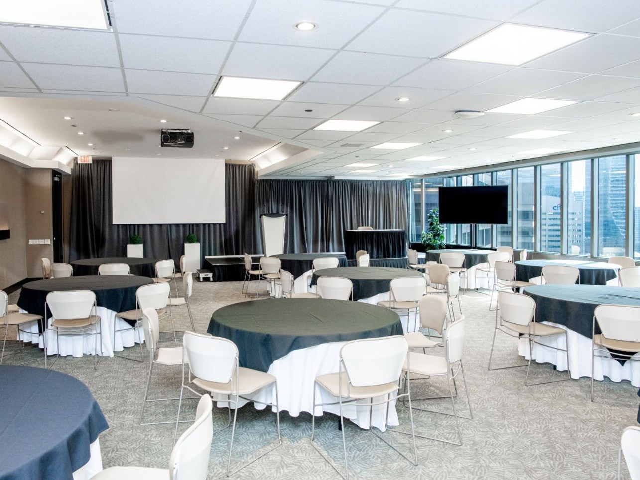 Meeting Room | Toronto | Conservatory (C1) - 1446